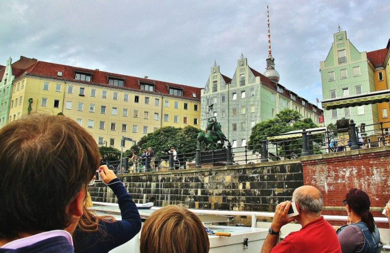 Mejores Cruceros por río Spree (Berlín): horarios, precios | Guías Viajar