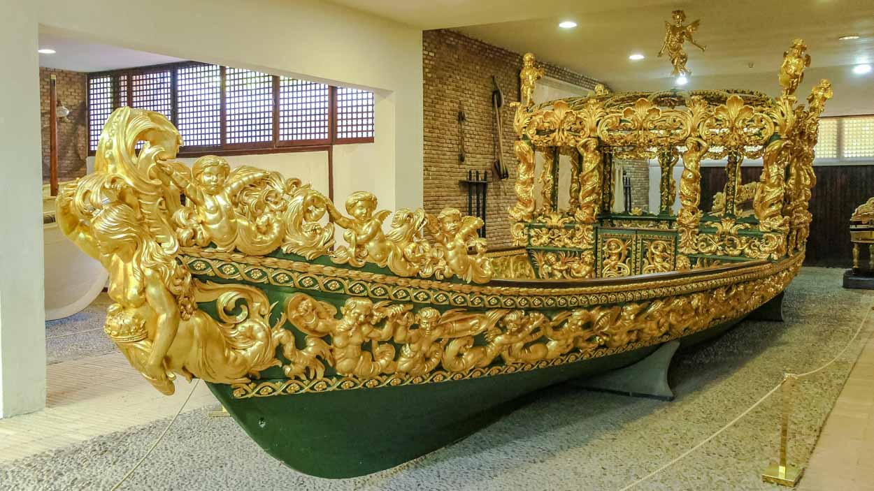 This is the visit to the curious Falúas Reales museum in Aranjuez