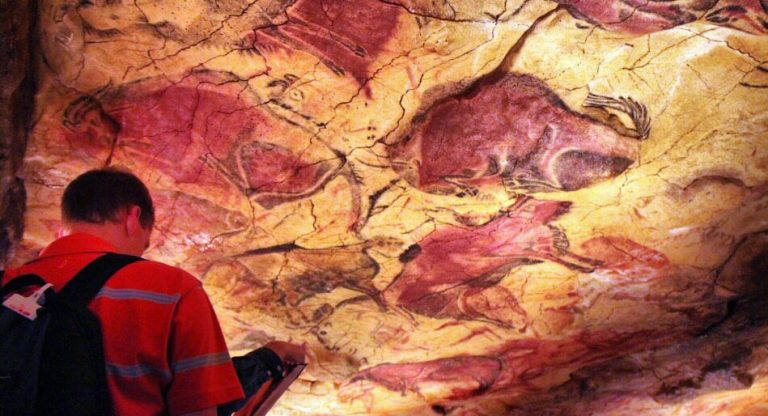 How to visit the original Altamira Cave (Cantabria); conditions ...
