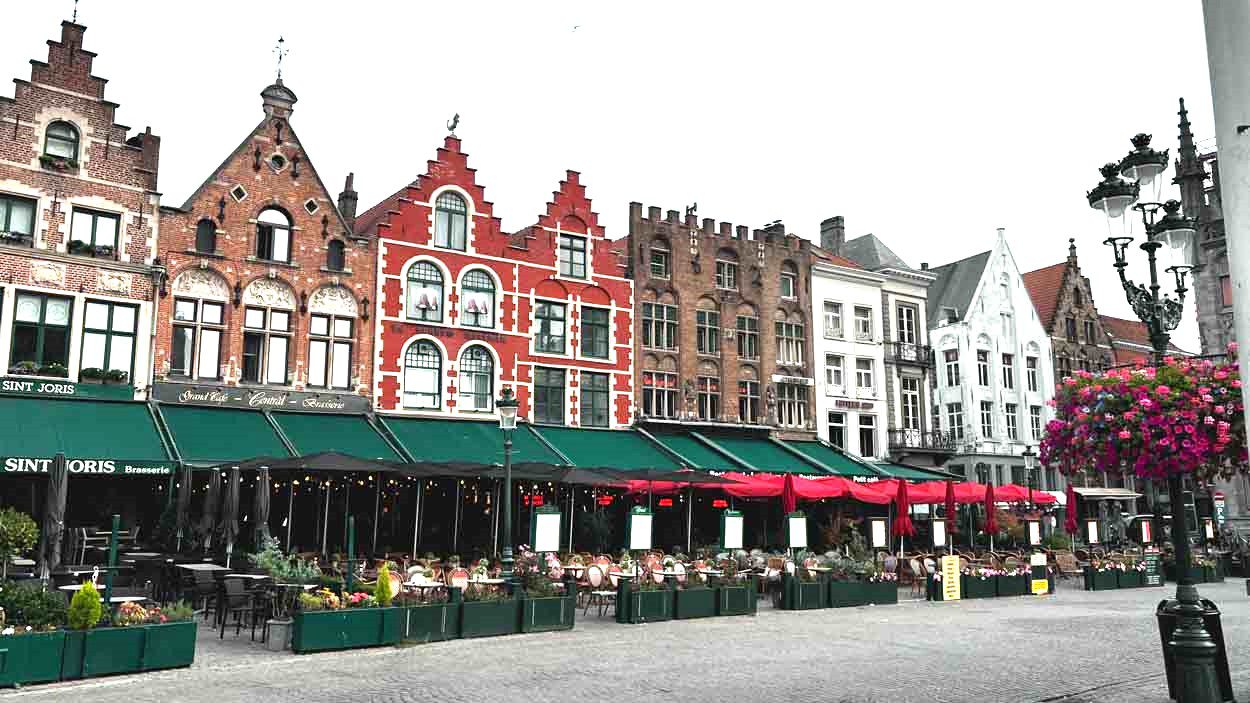 6 etapas clave de la Historia de Brujas (y la razón de su encanto medieval)
